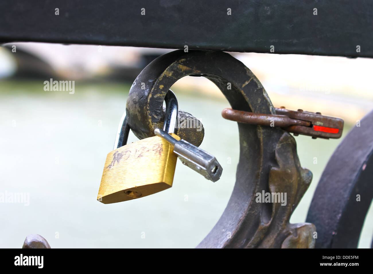 All love for paris hi-res stock photography and images - Alamy