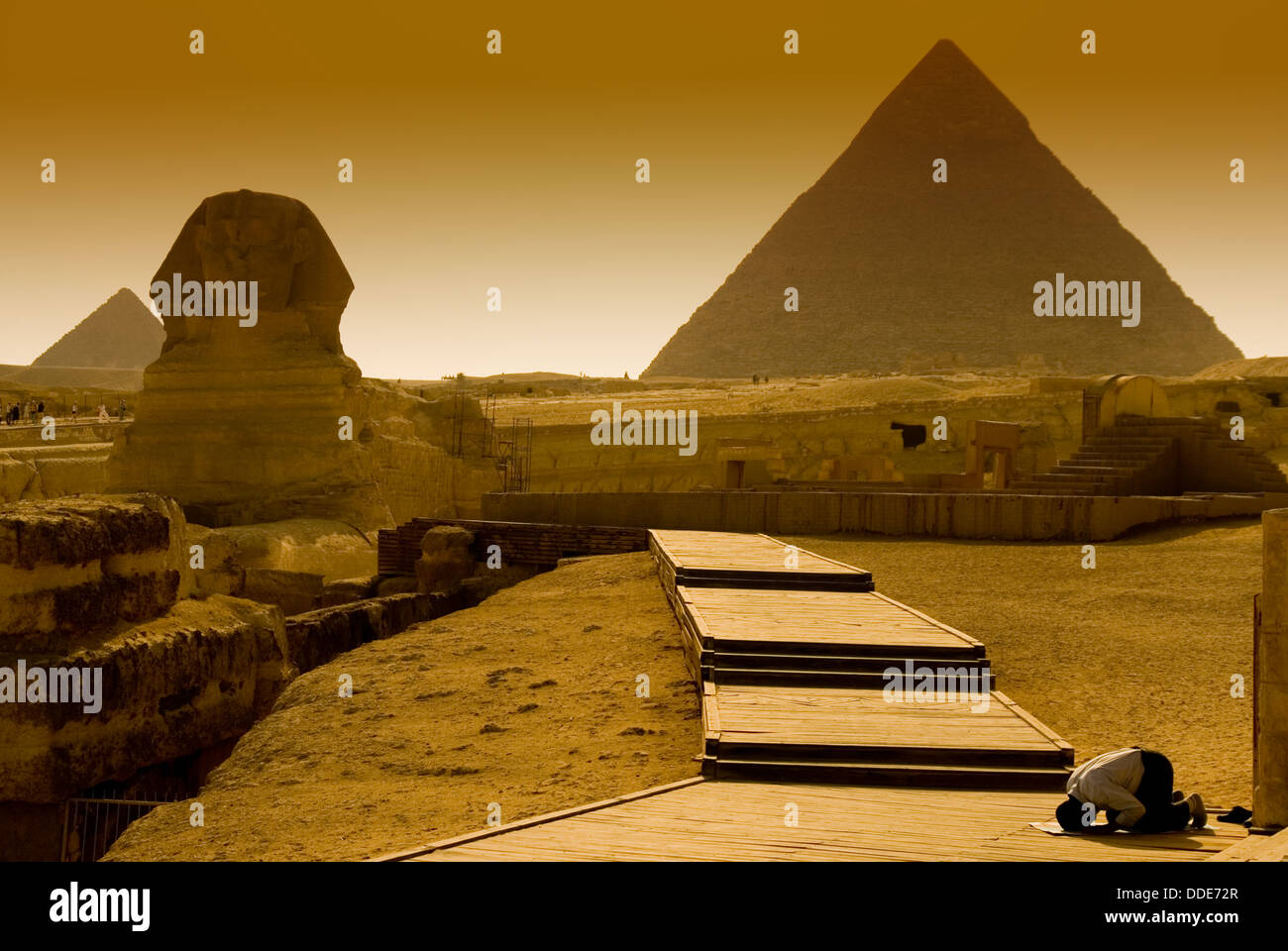 Life of a pharaoh in ancient egypt hi-res stock photography and images ...