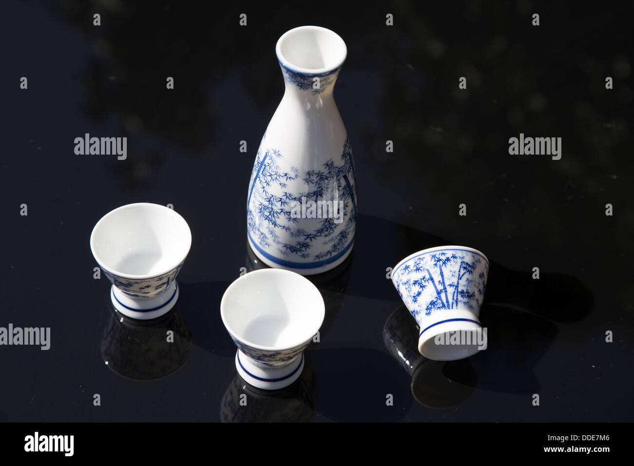 Sake bottle hi-res stock photography and images - Alamy