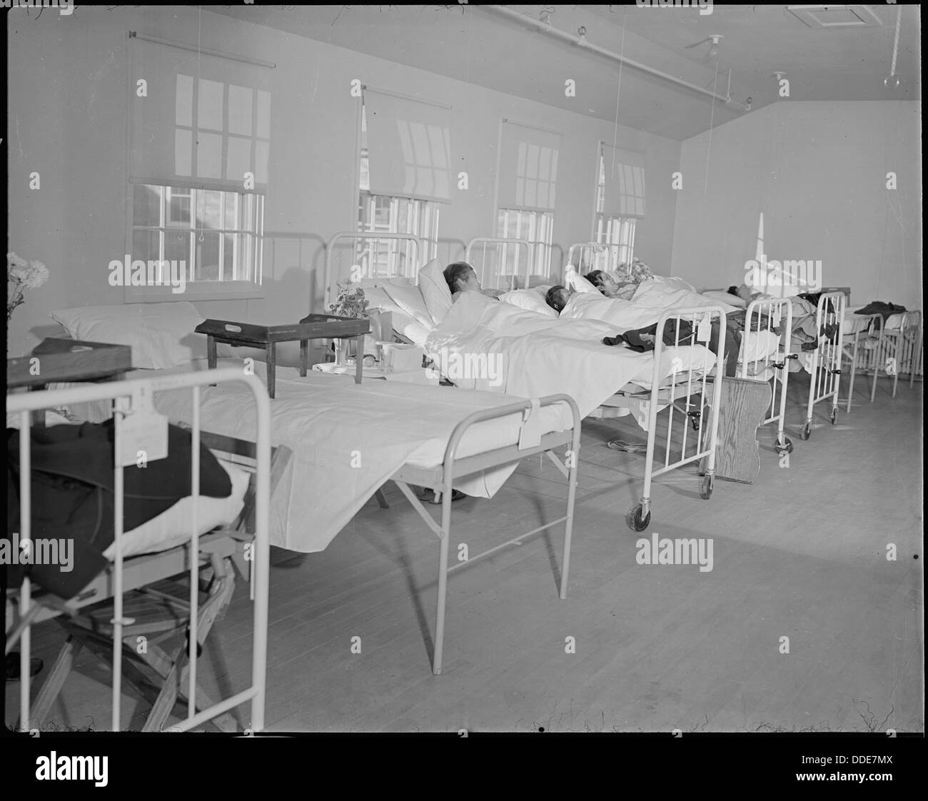 Relocation center hi-res stock photography and images - Alamy