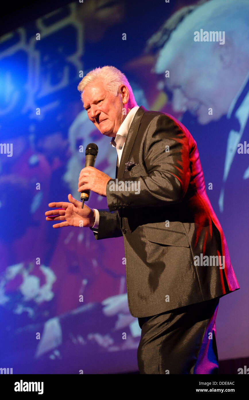 roy walker stand up comedian comedy act catch phrase Stock Photo - Alamy