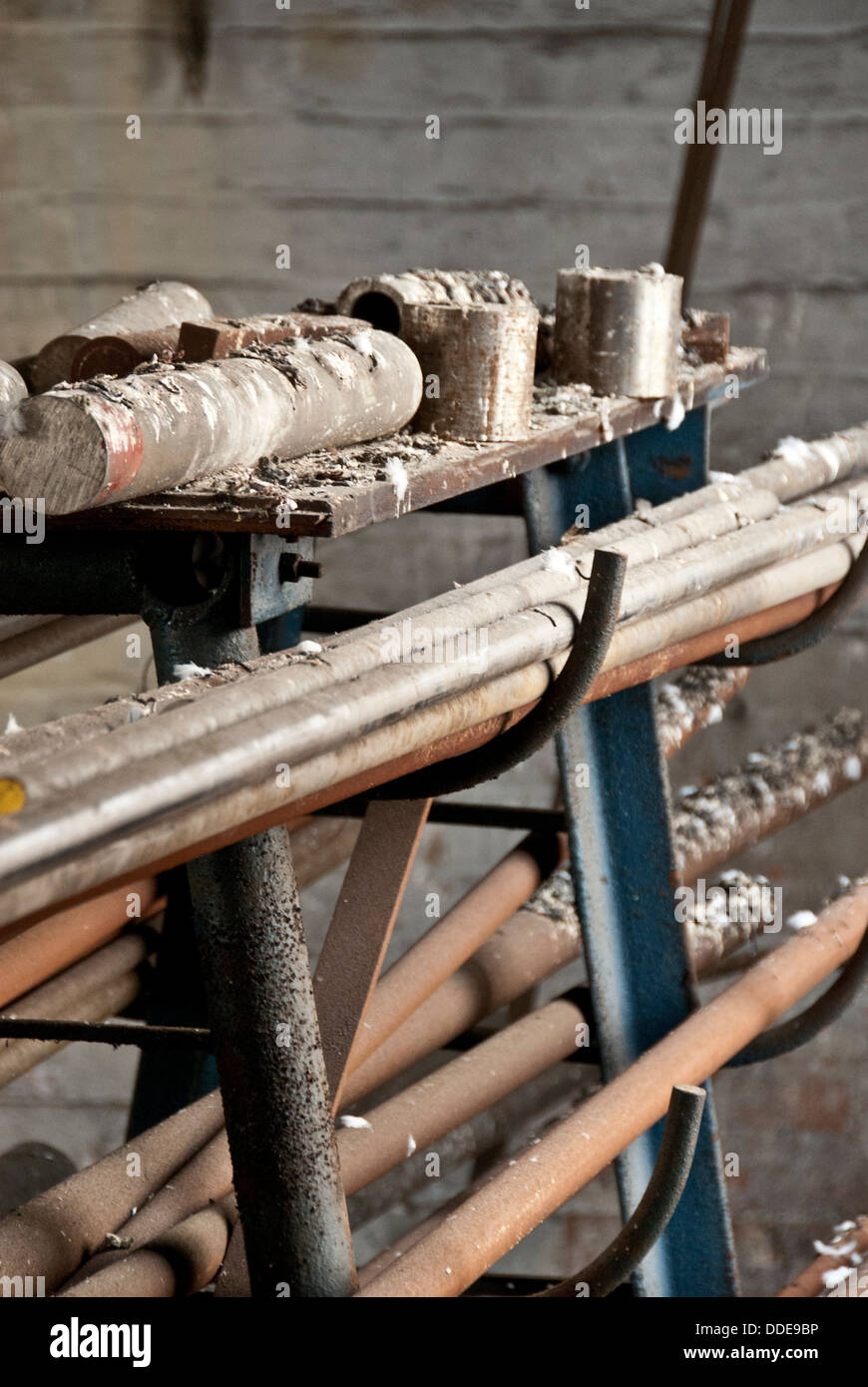 Metal cradle hi-res stock photography and images - Alamy