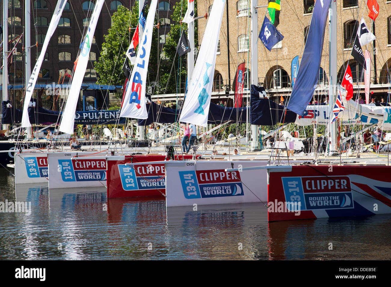 Clipper ships race hi-res stock photography and images - Alamy