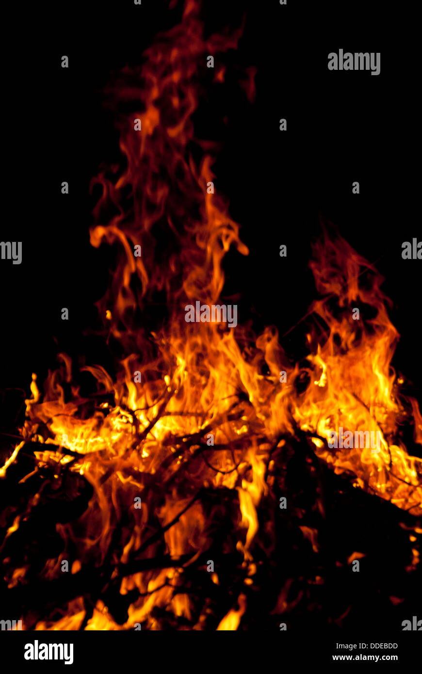 Burn the wood hi-res stock photography and images - Alamy
