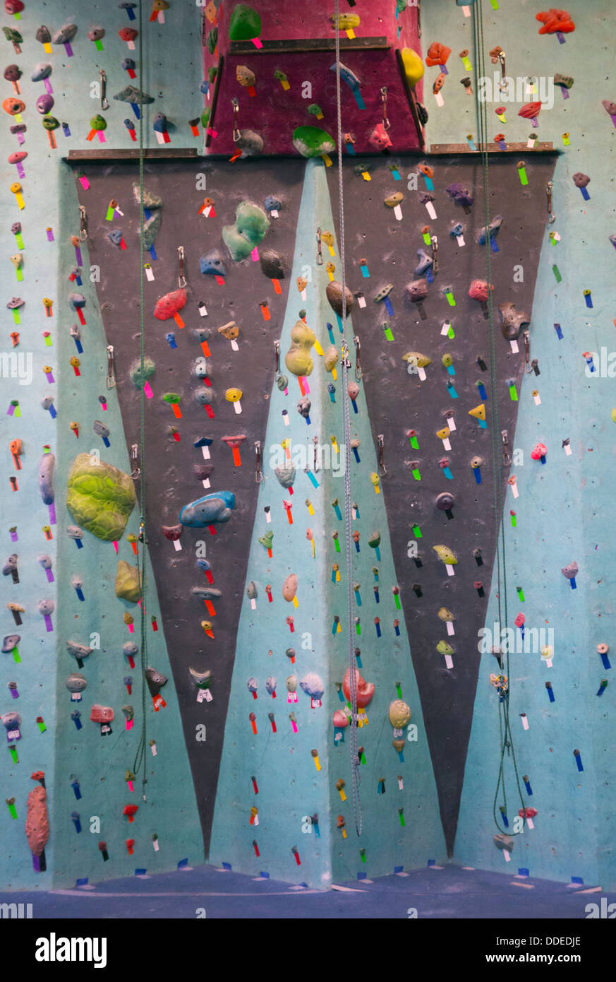 rock climbing at Brooklyn Boulders in NYC Stock Photo - Alamy