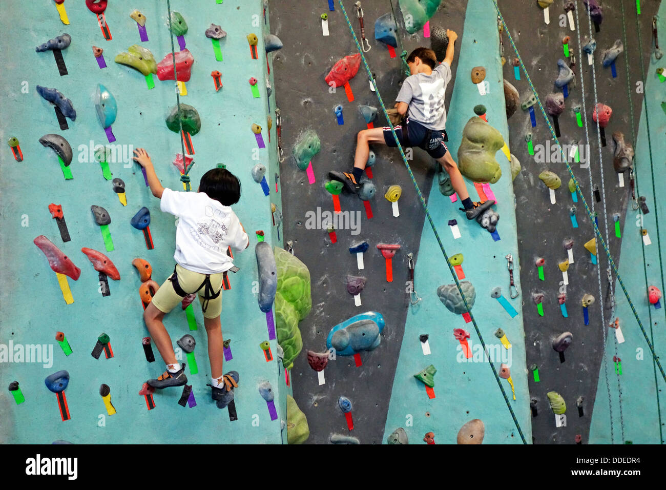 rock climbing at Brooklyn Boulders in NYC Stock Photo - Alamy
