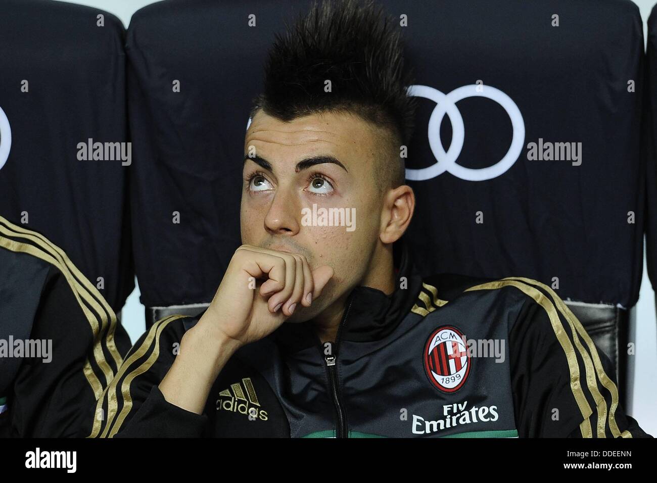 Ac milan bench hi-res stock photography and images - Alamy