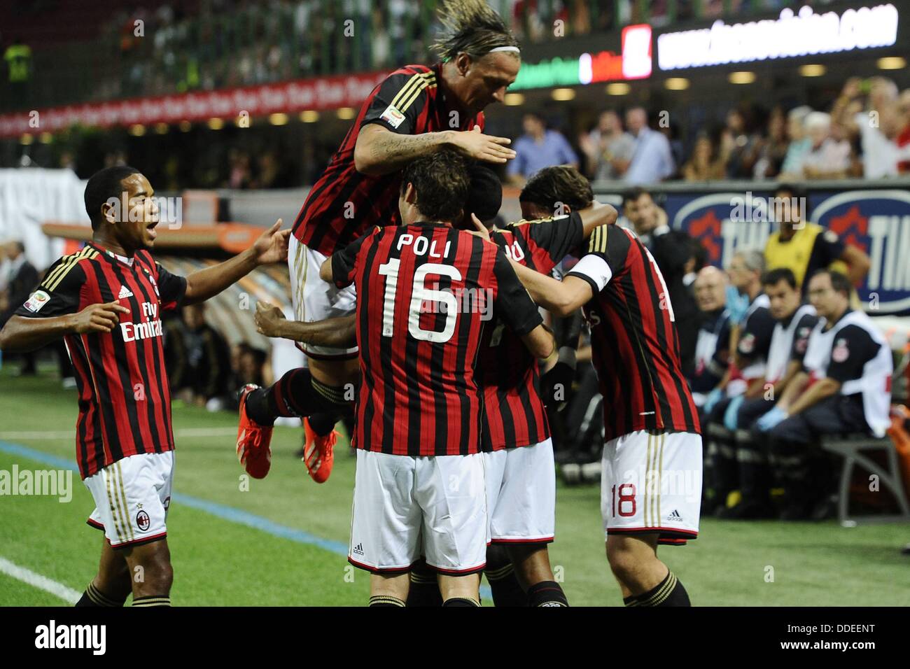 Wallpaper Logo Ac Milan 2013 Milan FC Logo, Brick Wall, Serie A,