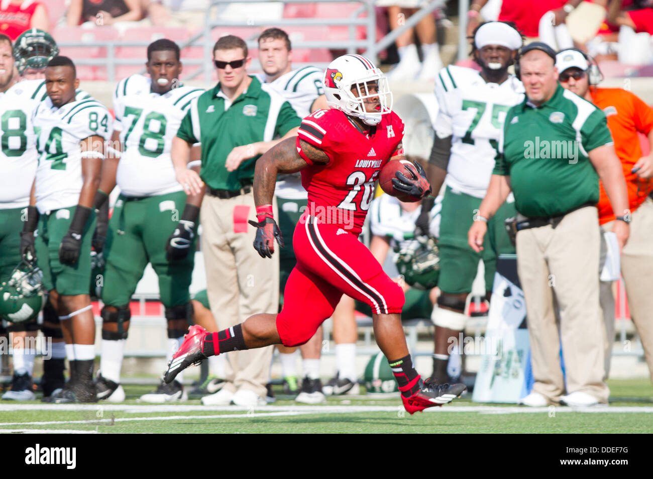 Louisville, Kentucky, USA. 1st Sept. 2013. Louisville Cardinals running ...