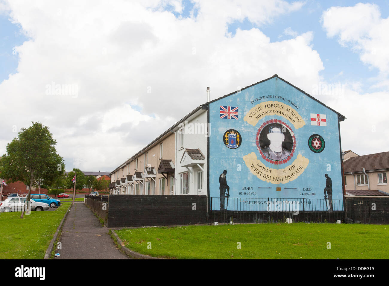 A mural in Belfast commemorates Stevie topgun Mckeag of the west ...