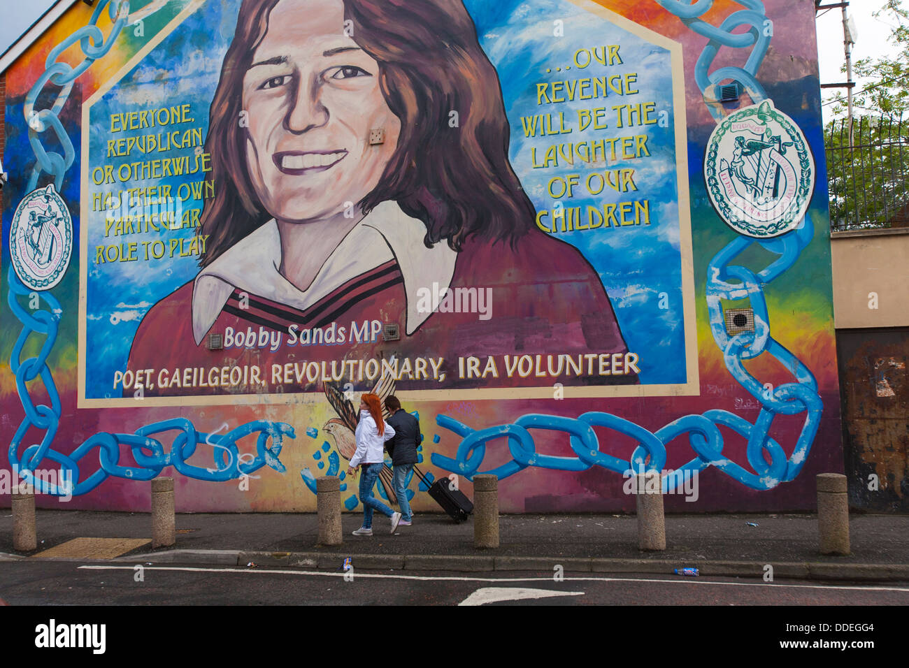 Ira mural belfast hi-res stock photography and images - Alamy