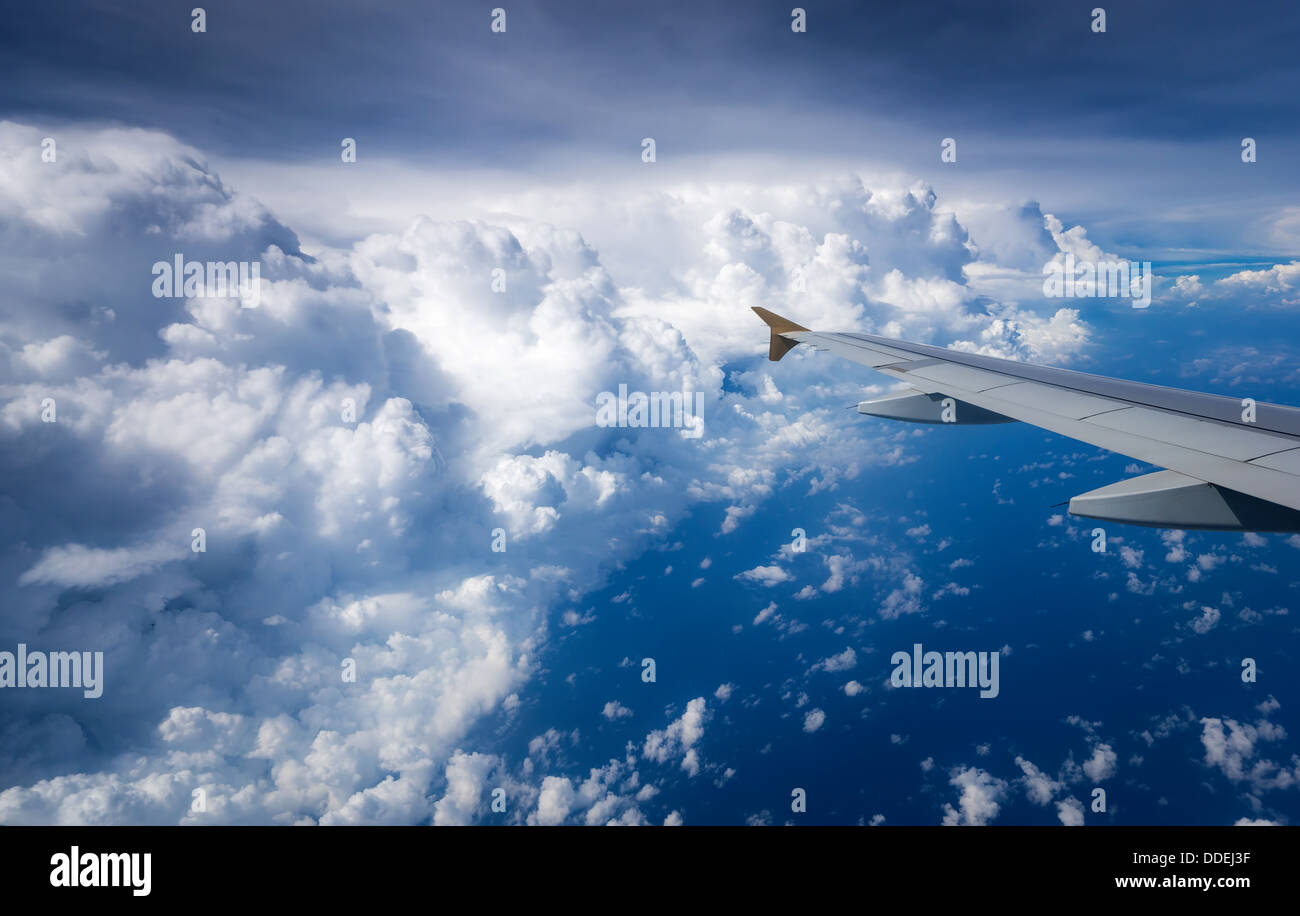 Airplane Wing In Flight Stock Photo - Alamy