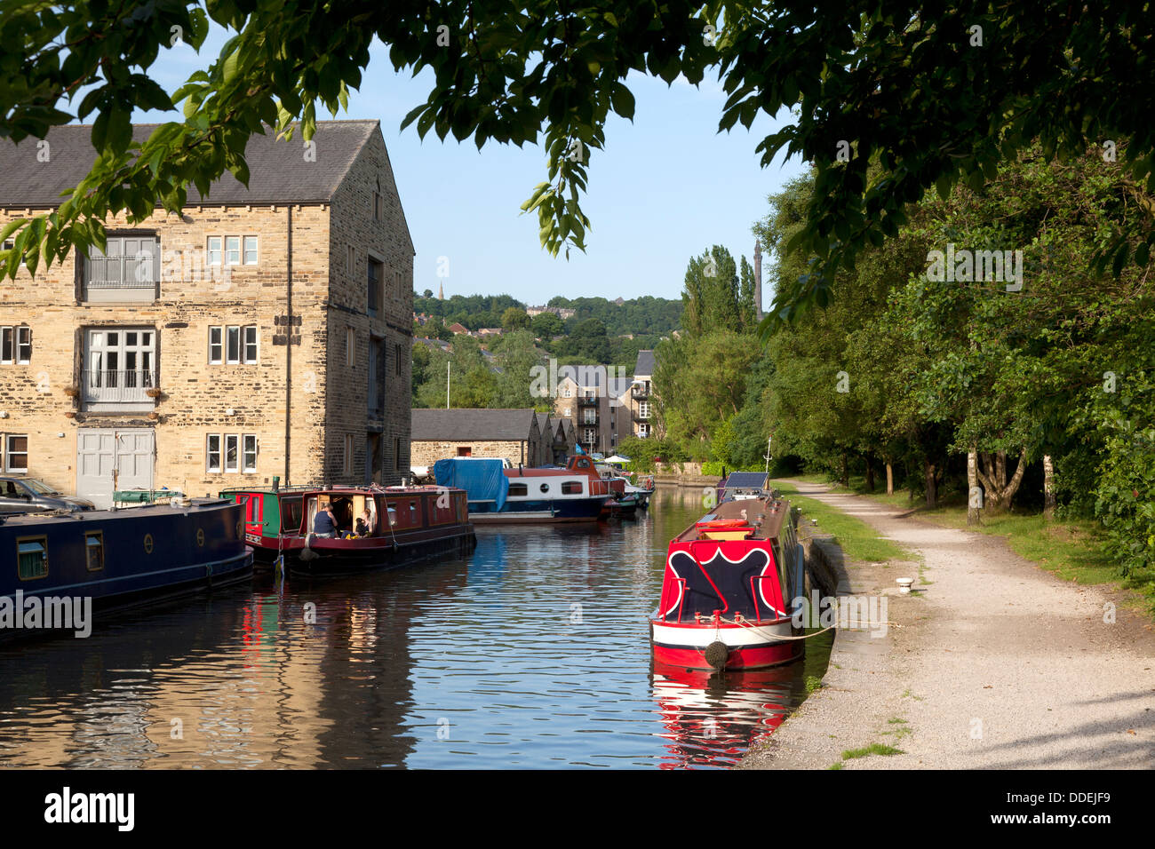Sowerby bridge hi-res stock photography and images - Alamy