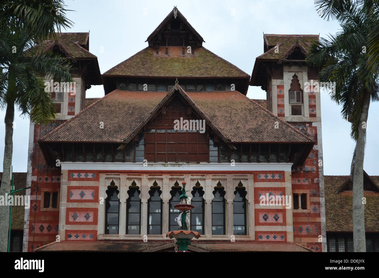 Kerala palace hi-res stock photography and images - Alamy