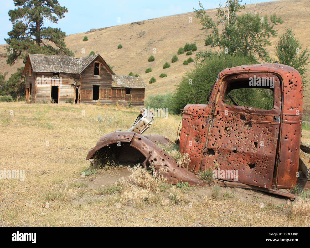 Abandoned Homestead - Eastern Oregon Stock Photo - Alamy
