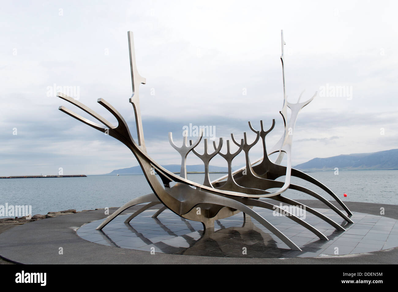 The Sun Voyager sculpture in Reykjavik harbour, Iceland Stock Photo - Alamy