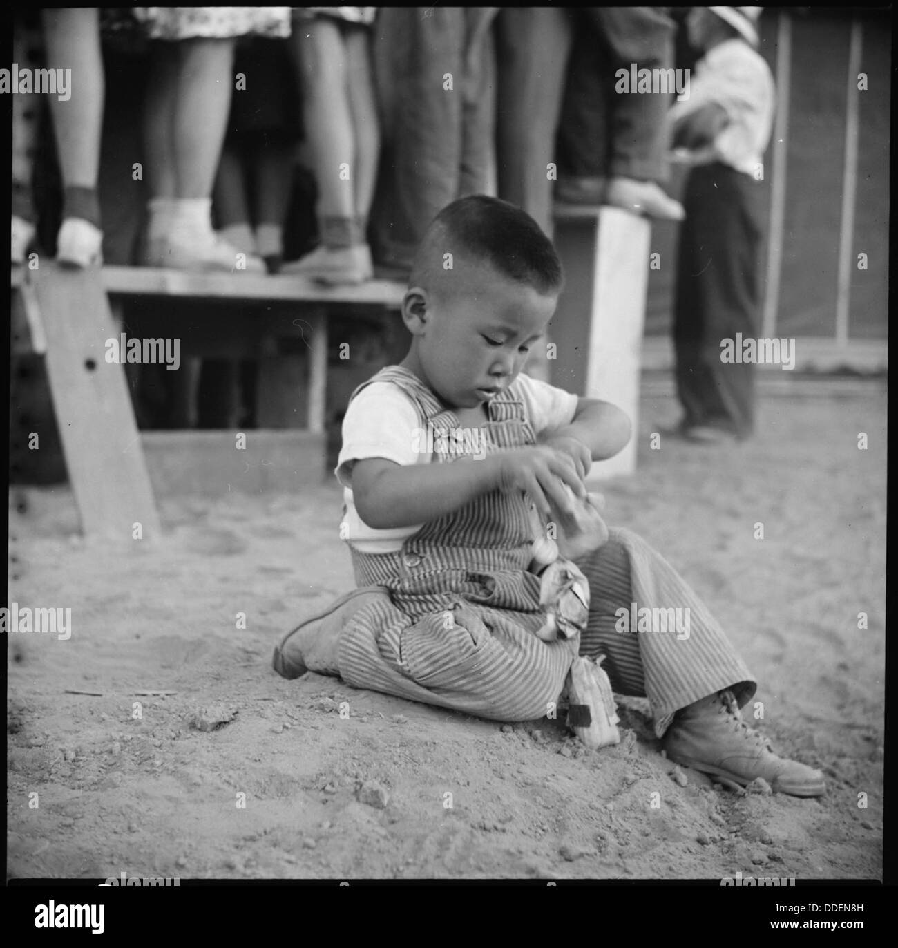 Poston internment camp hi-res stock photography and images - Alamy