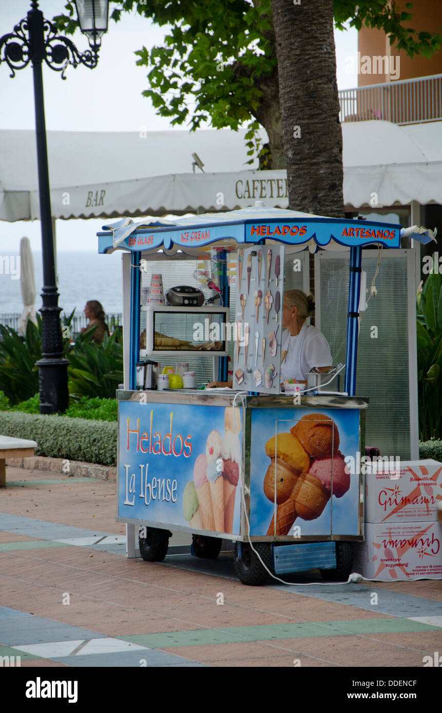 Ice cream stand hi-res stock photography and images - Alamy