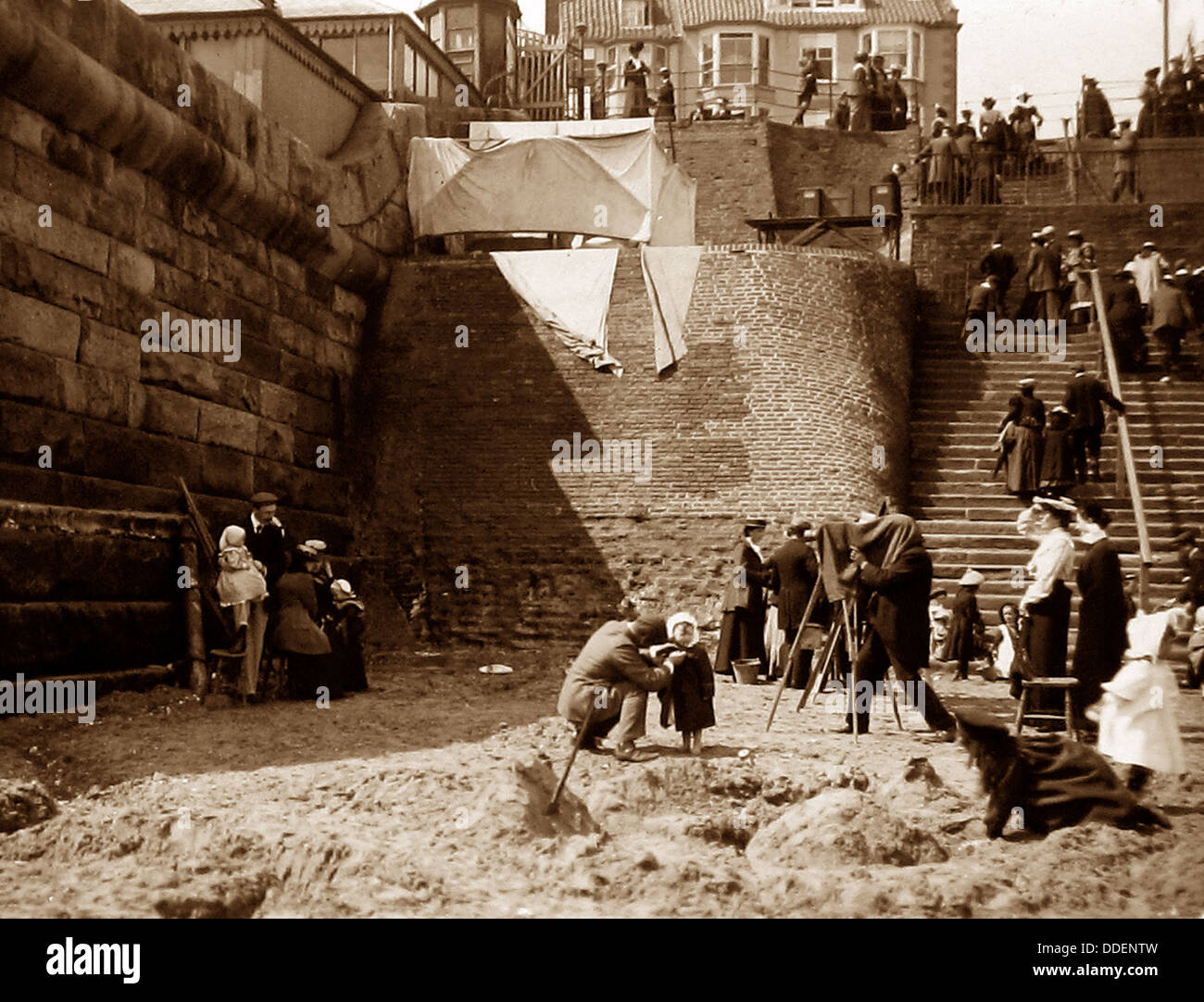 Early 1900s photographer hi-res stock photography and images - Alamy