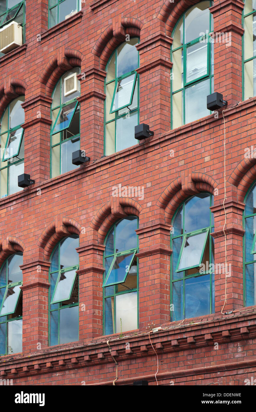 Brick warehouse hi-res stock photography and images - Alamy