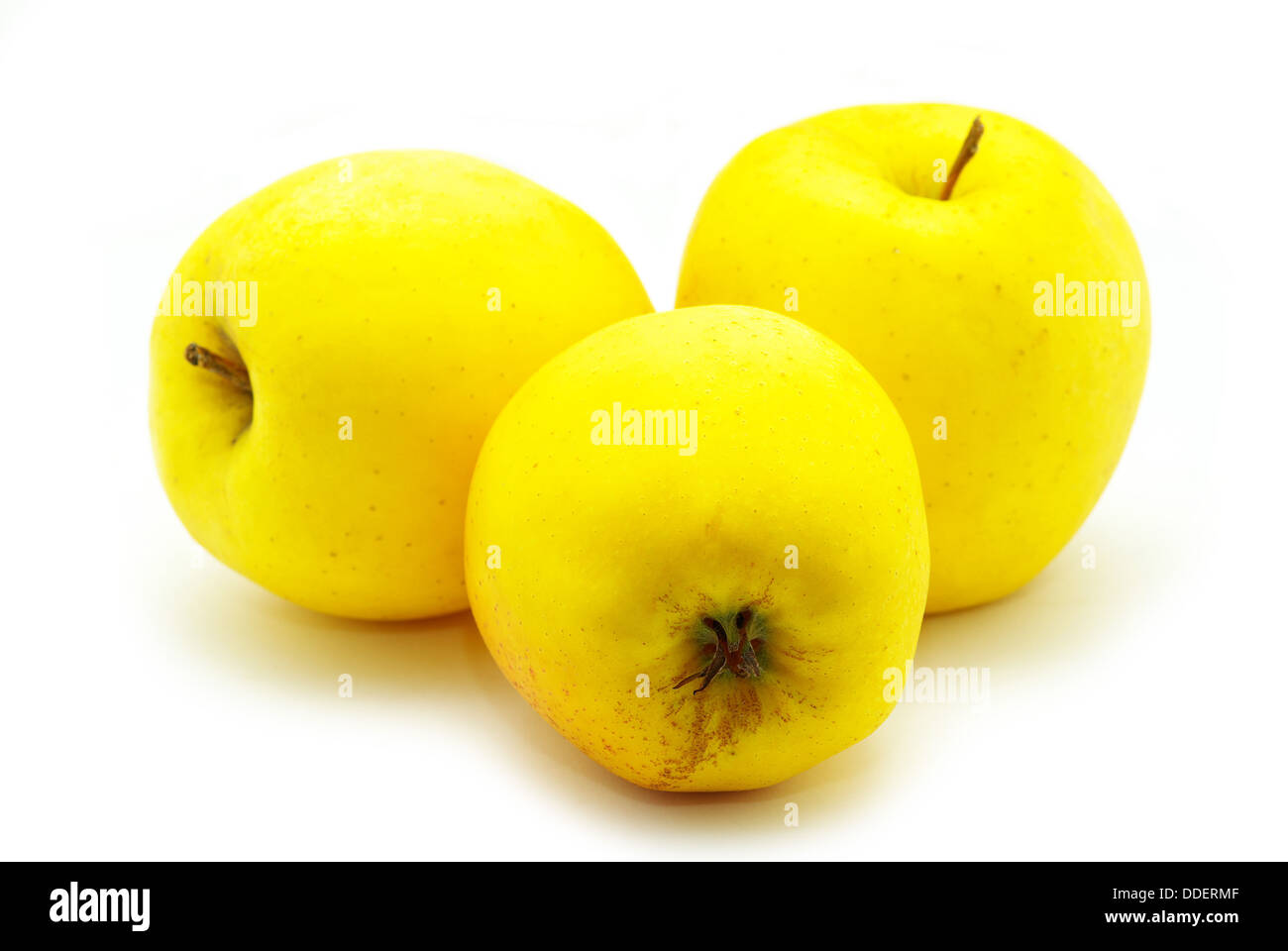 apple on white Stock Photo - Alamy