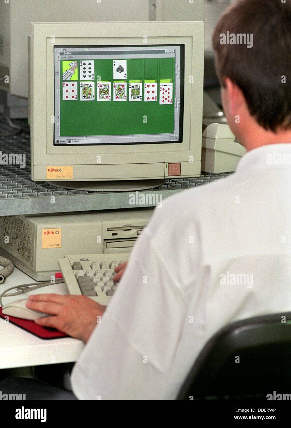 90s computer hi-res stock photography and images - Alamy