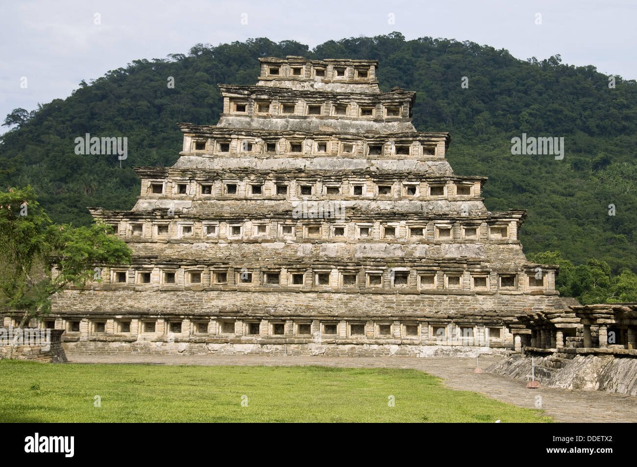 Totonac civilization hi-res stock photography and images - Alamy