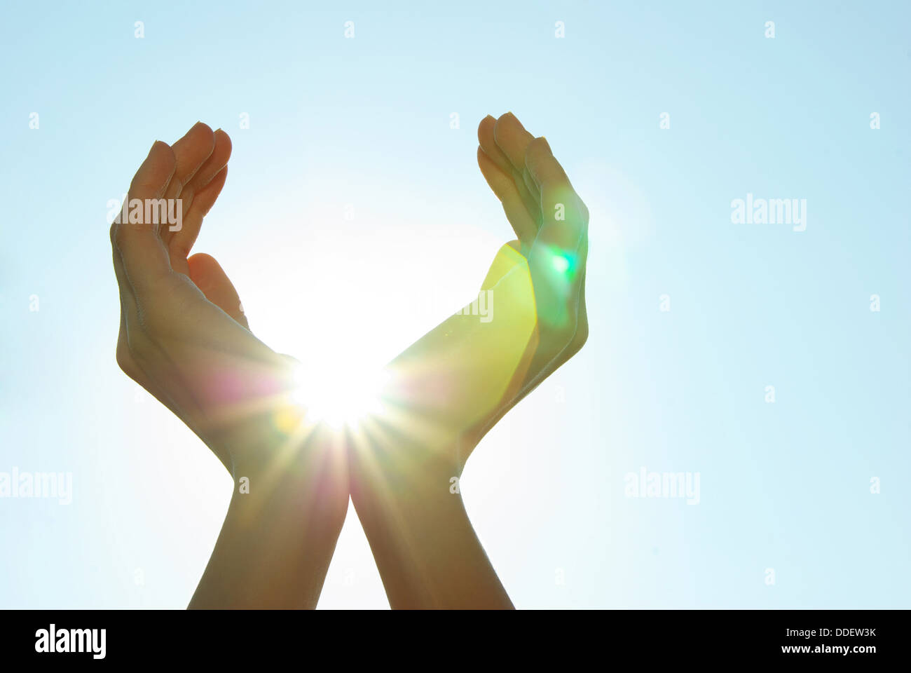 Hand giving alms hi-res stock photography and images - Alamy