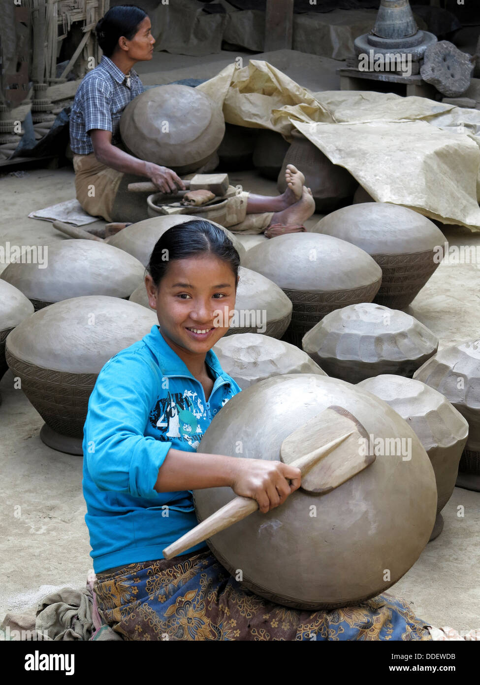 Traditional pottery Mandalay Myanmar Stock Photo - Alamy
