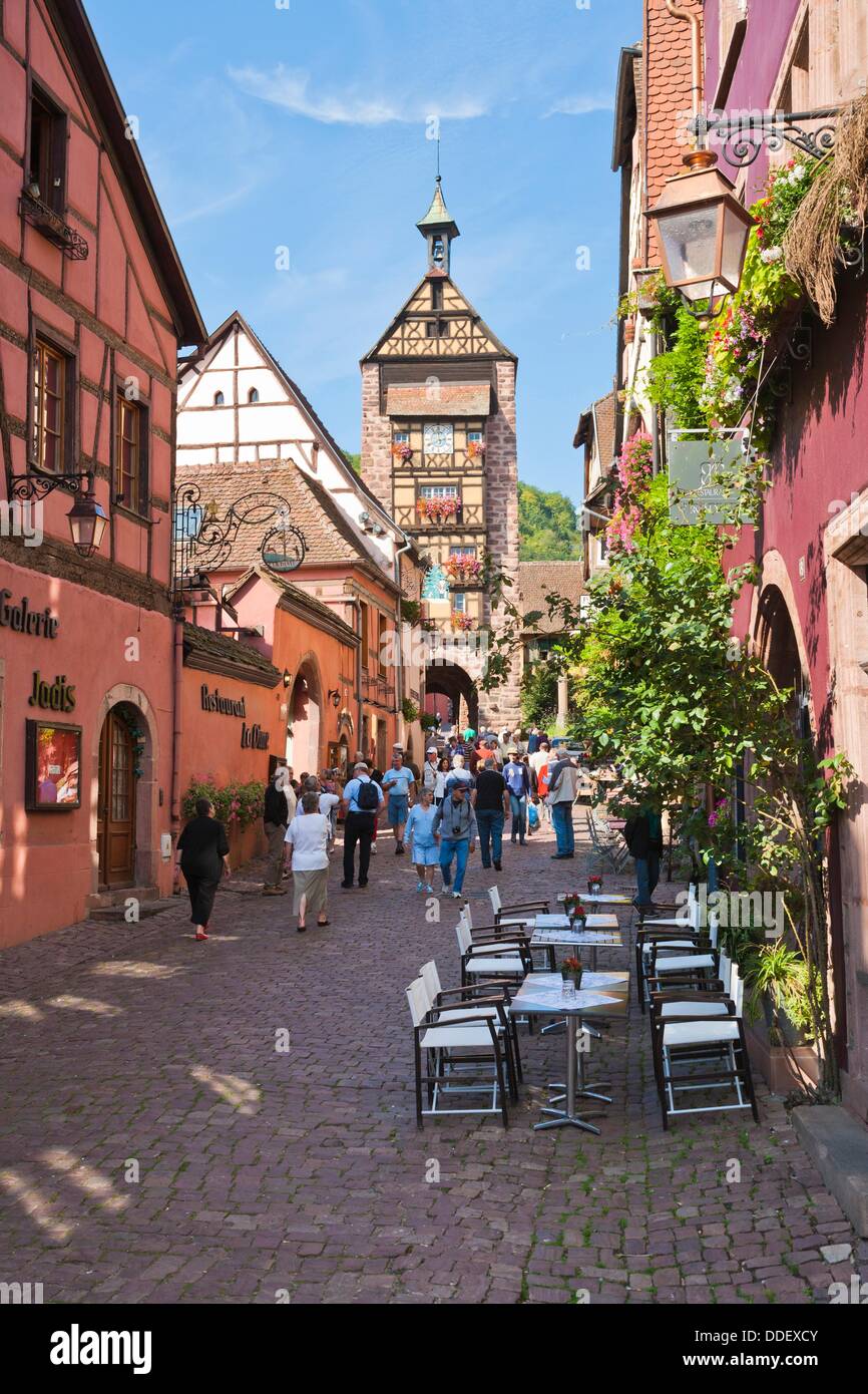 Dolder tower gate hi-res stock photography and images - Alamy