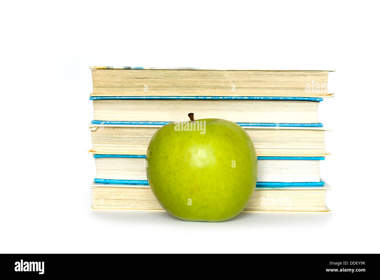 apple and books Stock Photo - Alamy