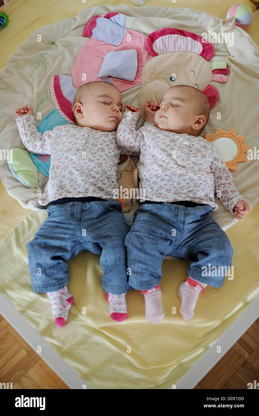 Monozygous hi-res stock photography and images - Alamy