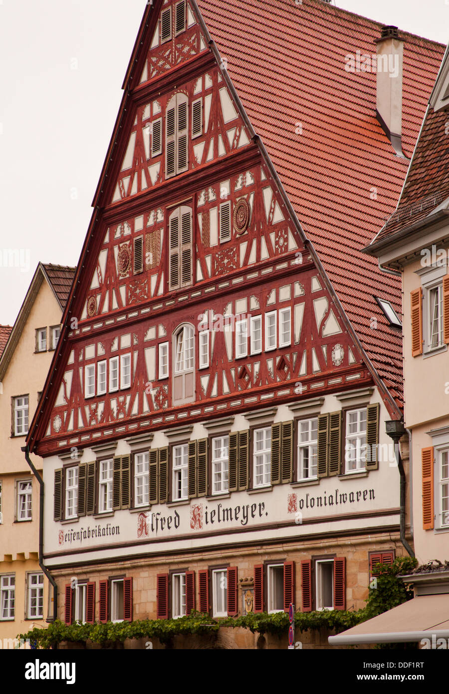 Front old building decorative hi-res stock photography and images - Alamy