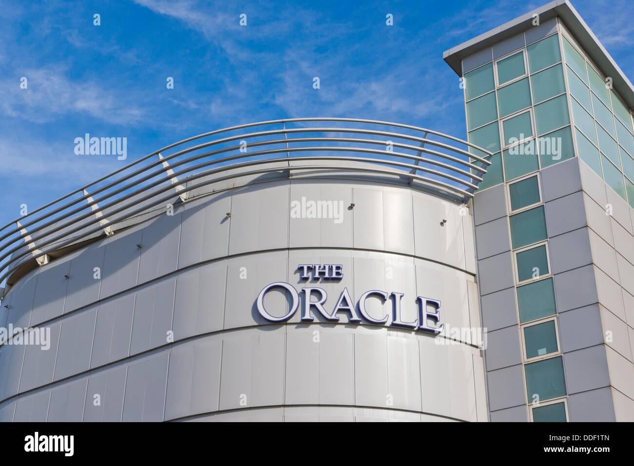 The Oracle, Bridge Street, from A327, Reading, Berkshire, England, UK ...