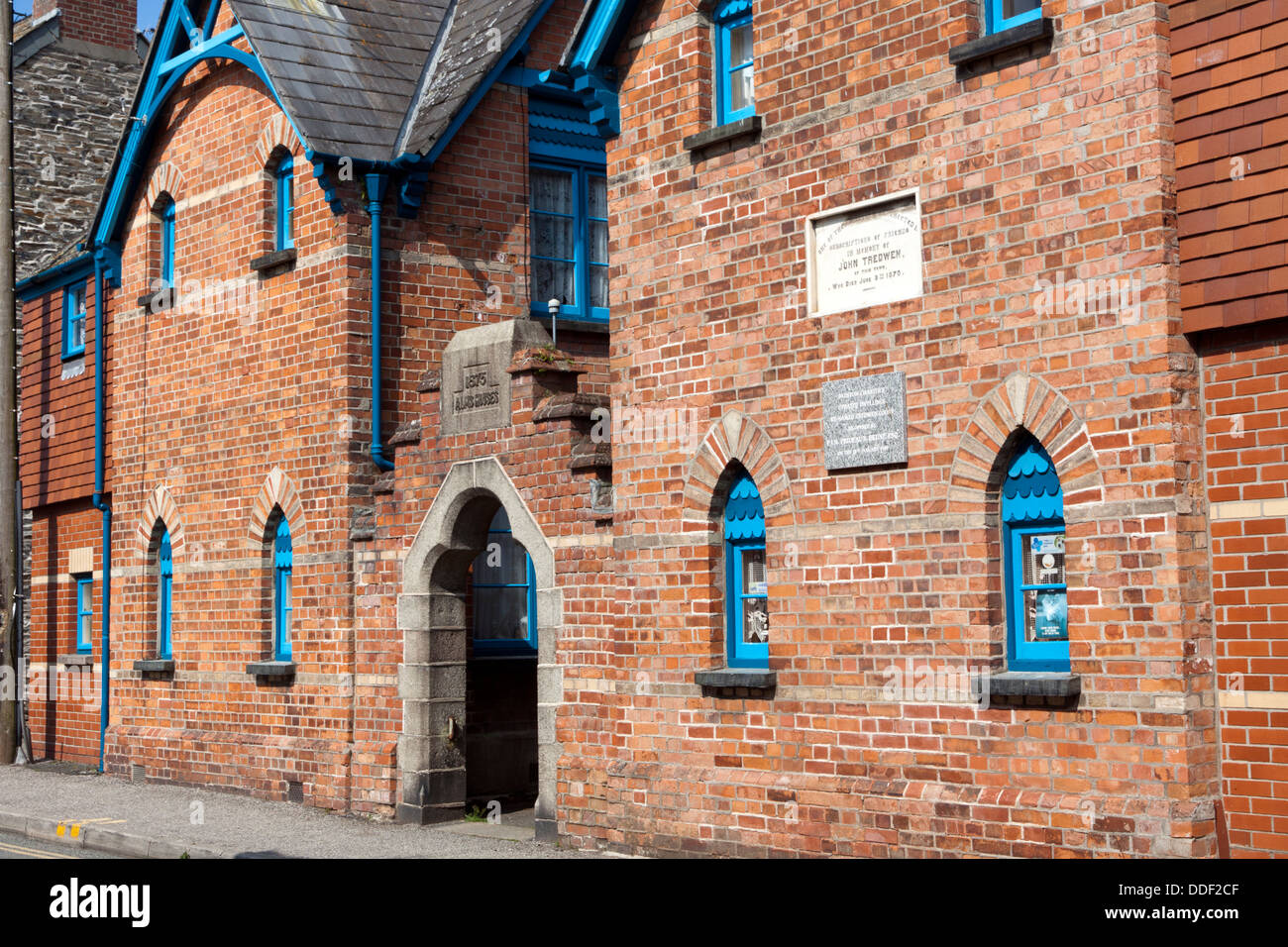 Almshouses 19th century hi-res stock photography and images - Alamy