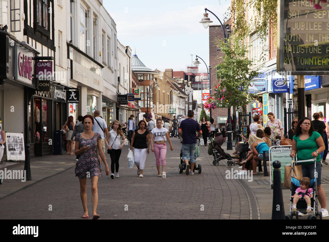 A busy pedestrianized town centre of Maidstone, Kent Stock Photo - Alamy