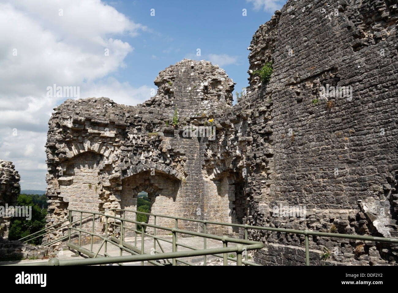 St quentins castle ruins hi-res stock photography and images - Alamy