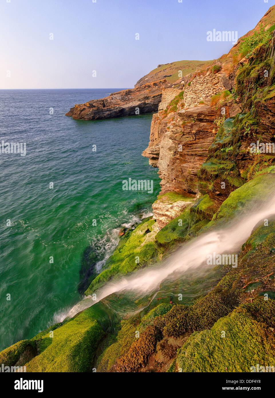 Healing with waterfalls hi-res stock photography and images - Alamy