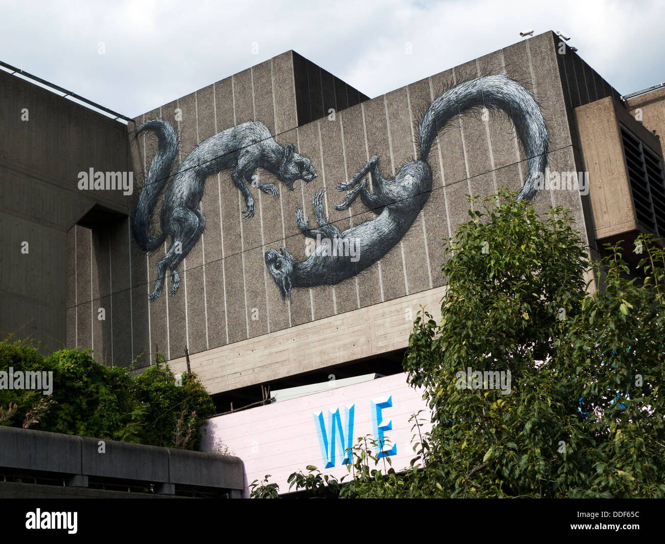 Belgian artist Roa wall art graffiti on a South Bank building London ...