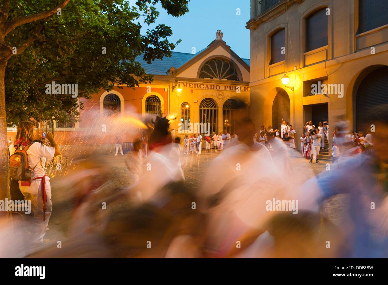 Toro de fuego hi-res stock photography and images - Alamy