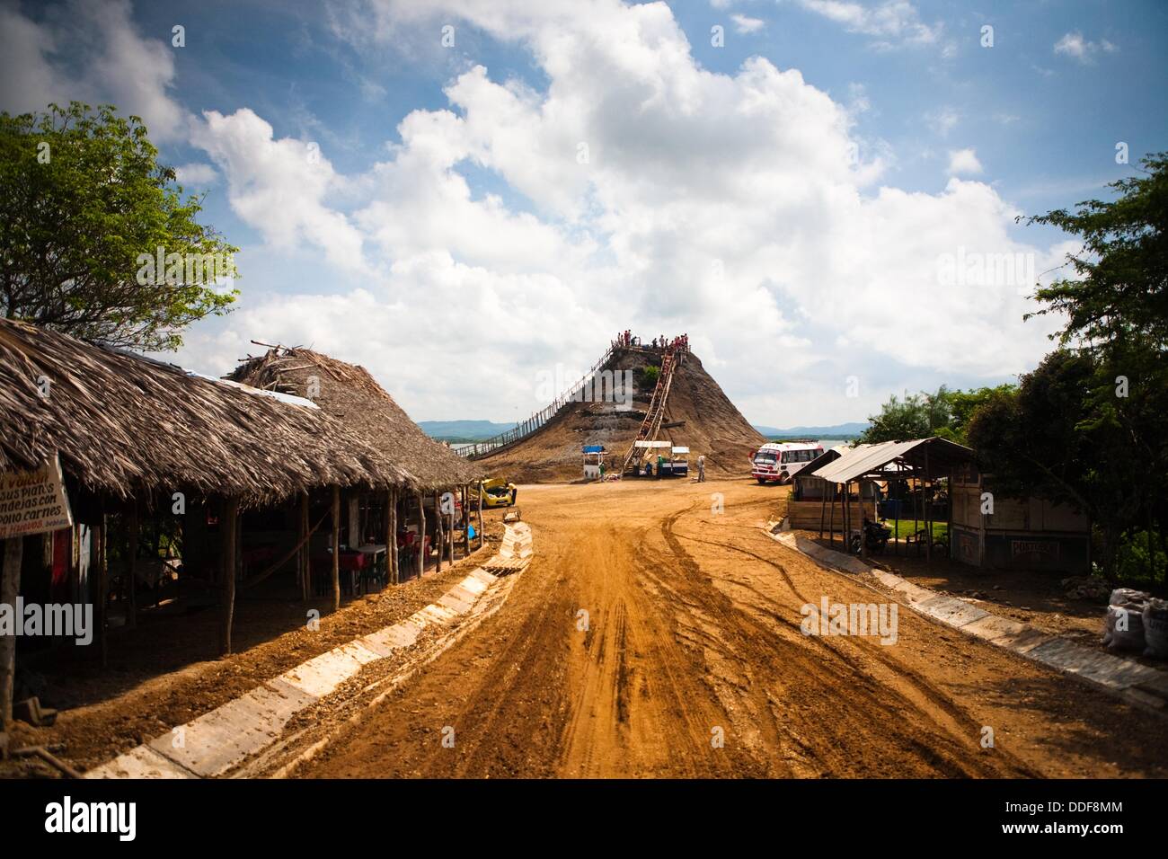 El totumo volcano cartagena colombia hi-res stock photography and ...