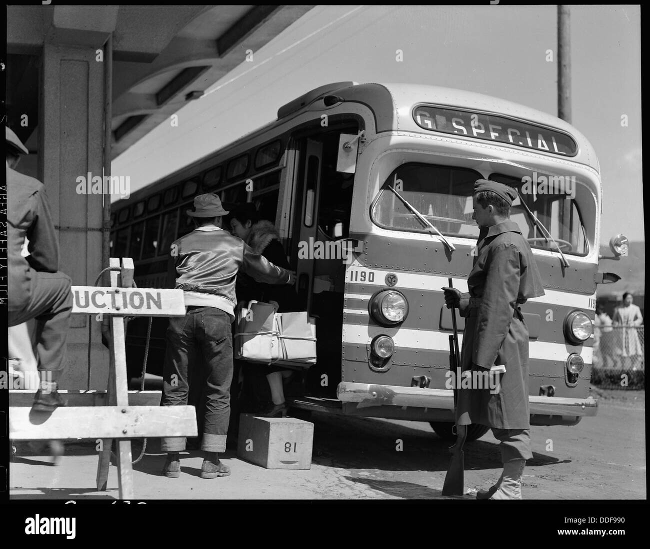 Greyhound bus 1940s hi-res stock photography and images - Alamy