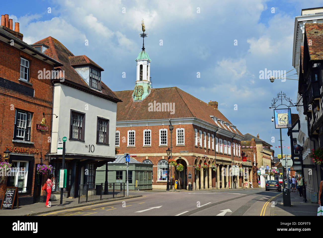 Farnham town hall hi-res stock photography and images - Alamy