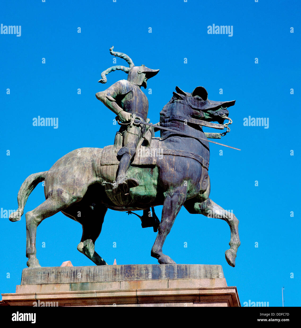 Pizarro hi-res stock photography and images - Alamy