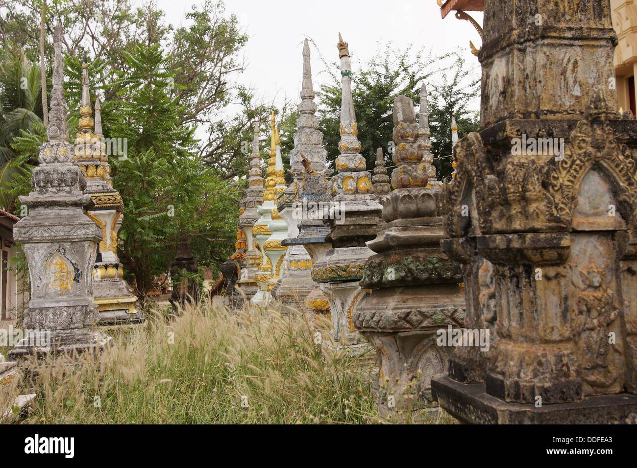 Luang pakse temple hi-res stock photography and images - Alamy