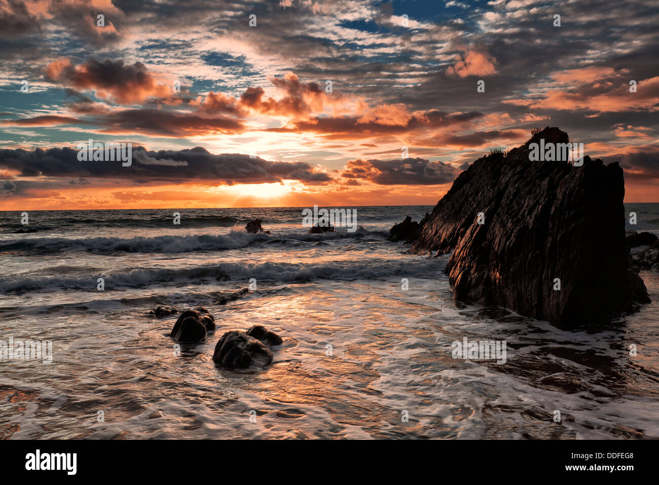 Coastal dawn hi-res stock photography and images - Alamy