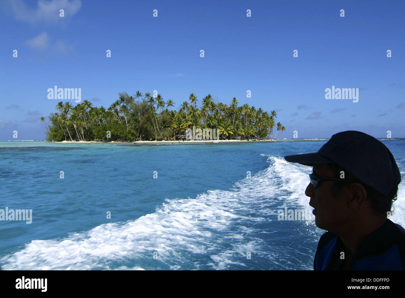 Motu one island hi-res stock photography and images - Alamy