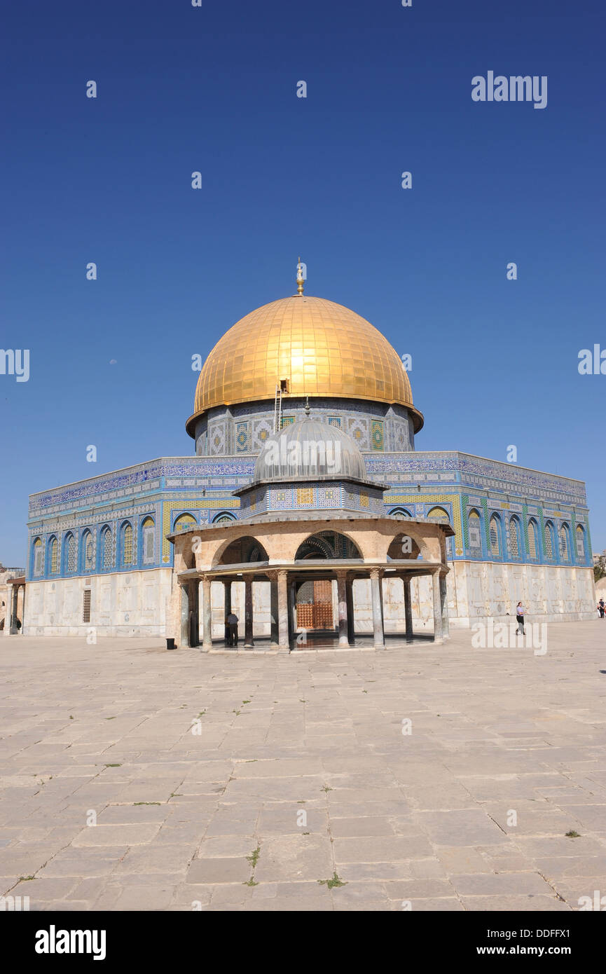 Jerusalem gold hi-res stock photography and images - Alamy