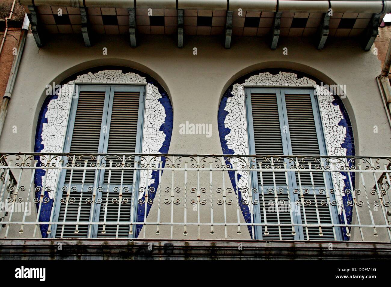 Parabolicas hi-res stock photography and images - Alamy