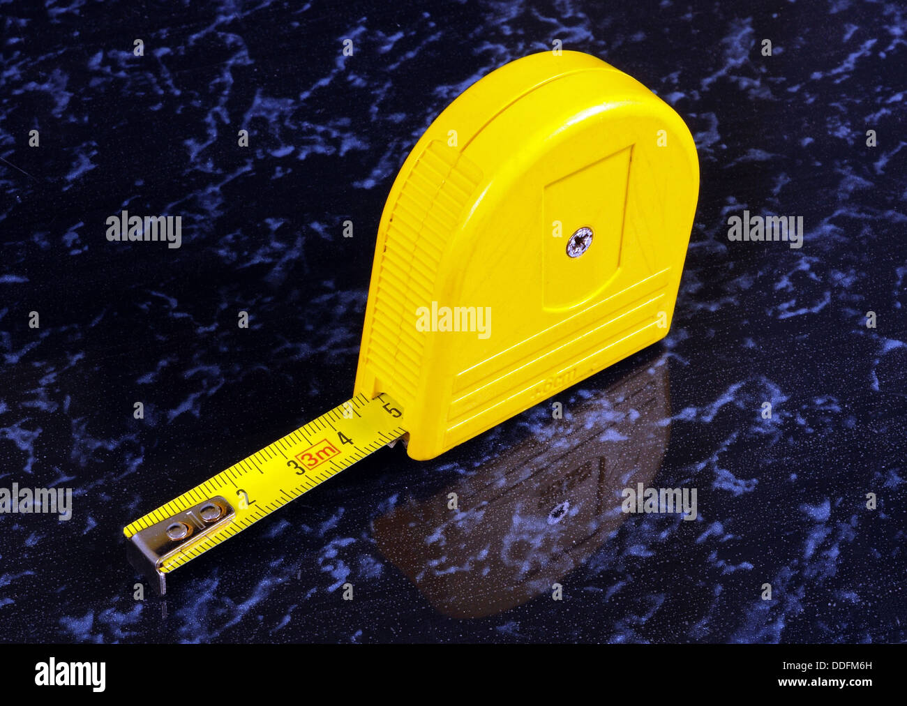 Steel ruler hi-res stock photography and images - Alamy